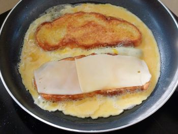 לחם חביתה הכי טעים בעולם! בשתי דקות הכנה - ניקי ב - אוכל עושים באהבה